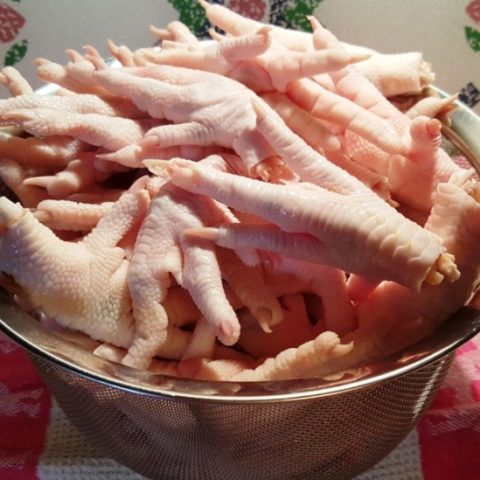 Pressure Cooker Chicken Feet Broth for Cats & Dogs [Paws] - This Old Gal
