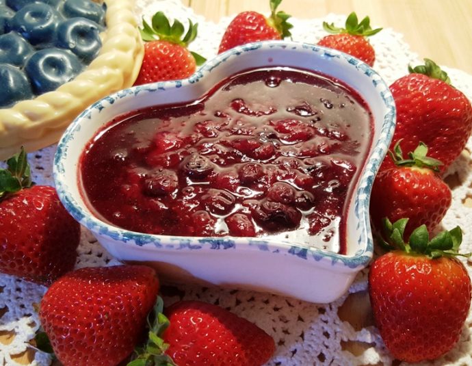 Pressure Cooker Fresh Berry Compote (Stewed Fruit) - This Old Gal